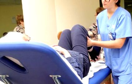 Egyszerű gyakorlatok az idősek lábának ápolására Figyelem az idősekre
