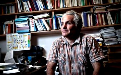 Interviu cu Denis Charbit despre relația cu anexarea în societatea ...