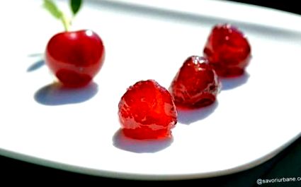 Coupe Jacques - чаши със сладолед, плодове и сметана - сладкарска ...