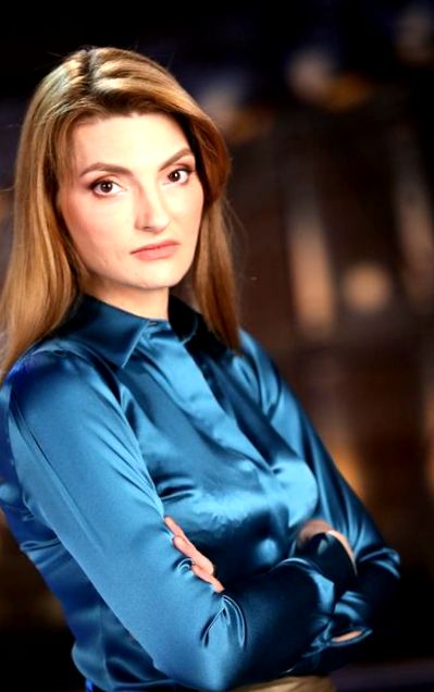 Monica Cadogan, az "Oroszlánok Birodalmából", egy ír házas, négy ...