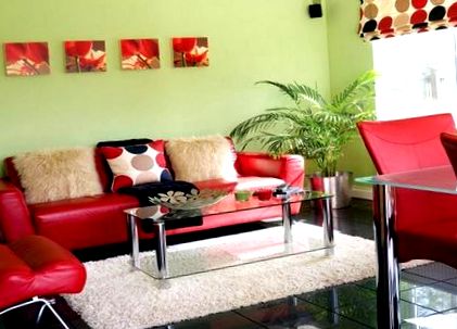 Triadická farebná schéma - odvážna voľba v interiérovom dizajne - Build